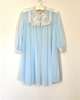 Vintage 80’s Baby Blue Chiffon Robe featuring Sheer Cream Floral Embro ...